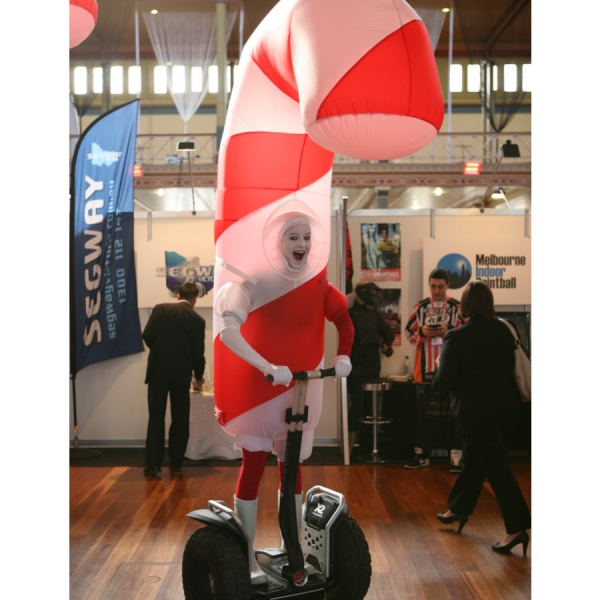 Stilt Walkers Australia | Melbourne Victoria Stilt Walkers: Ground ...